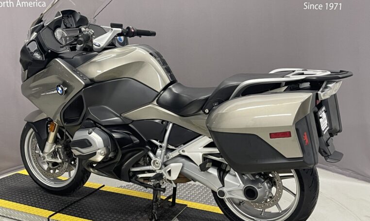 2016 BMW R1200RT | Used Motorcycle For Sale | Barrington, IL - Cycle Werks